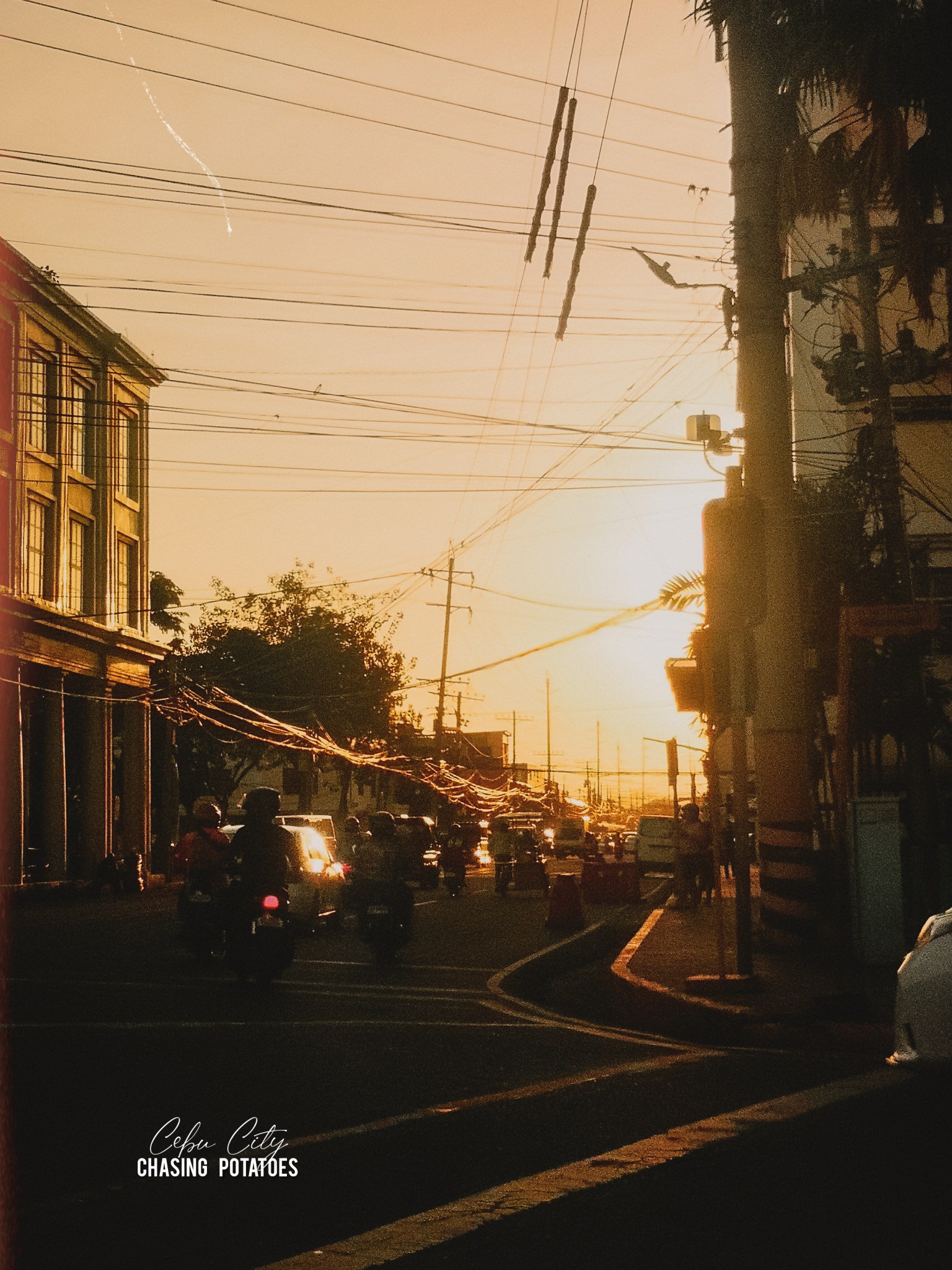 Chasing Sunset in the Street of Cebu City – The Wanderlust Keeper